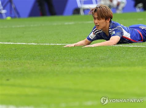 아쉬워하는 아야세 연합뉴스