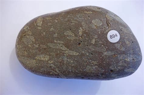 Nele und die Steine Vulkanite