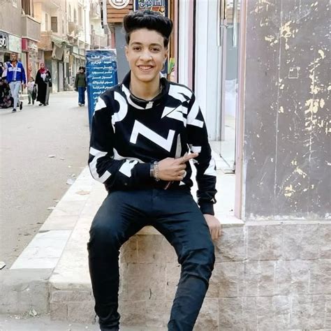 𝑨𝑳𝒁𝑨𝑨𝑴𝑯🪬 amar hosney xx threads say more