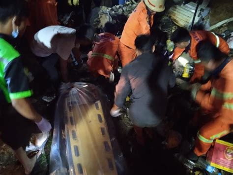 ပြင်ဦးလွင် မြို့ရှောင်လမ်းတွင် ယခုည တွဲကား နှင့် ကုန်တင်ကန်တာကား တိုက်မိပြီး လူ ၉ ဦးသေဆုံး