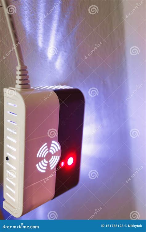 Natural Gas Leak Detector Alarm In Action Stock Image Image Of Industry Home 161766123