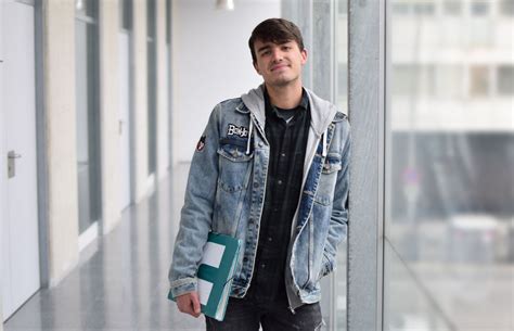 Historia Daniel Collado Graduado En Enfermería Umanresa