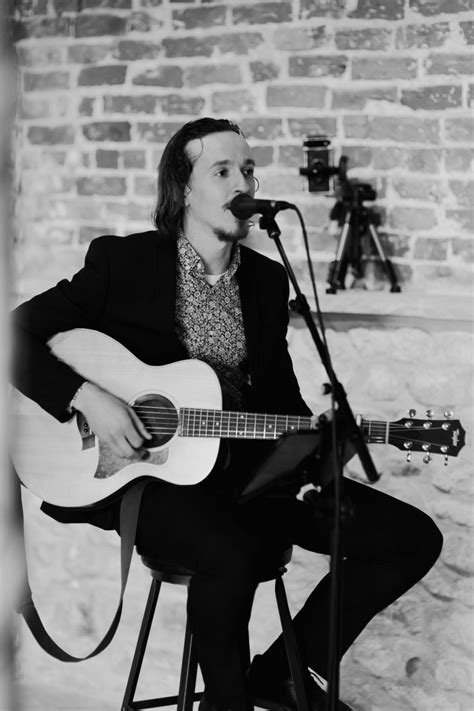 Sam Dawson Wedding Musician