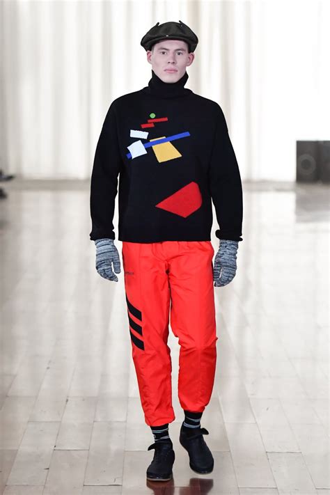 Гоша рубчинский показ: Что происходило на показе Гоши Рубчинского в ...