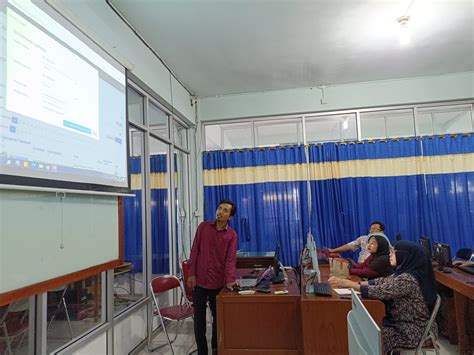 Pelatihan Penggunaan E Learning Dosen Filkom Filkom Unived