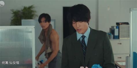 日本短剧《接吻×kiss×接吻 ~完美绯闻~》：全程涩涩接吻，太害羞了后辈前辈剧情