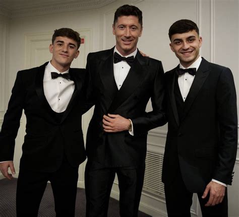 همشهری آنلاین عکس بهترین مهاجم سال ۲۰۲۲ جایزه گرد مولر به چه