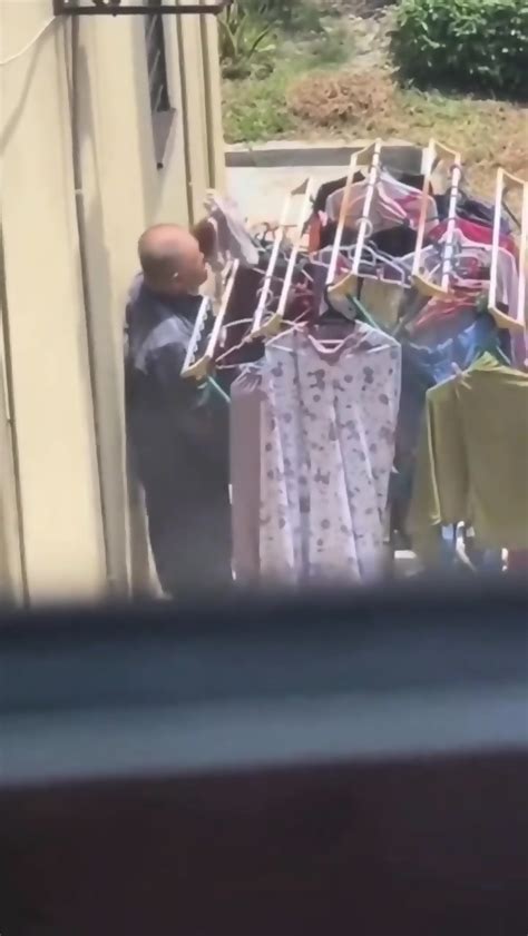 Marlboroqueensex Kakek Ngocok Pakaian Dalam Di Jemuran Tetangga