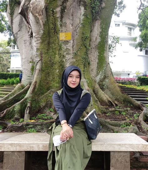 Portrait Of Hersa Rahayu Before Getting Married To Rizki Da Has Always Had A Beautiful Face