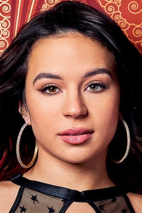 Aria Valencia Profile Images — The Movie Database Tmdb