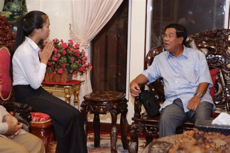 សម្តេច តេជោ ឆ្លៀត ជួប សំណេះ សំណាល ជា មួយ យុវ សិស្ស និទ្ទេស A នៅ ខេ ត្ត មណ្ឌ ល គី រី Cambodia