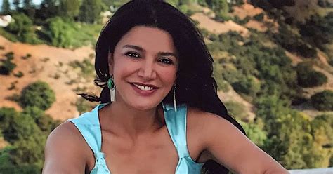 The Secrets Behind Shohreh Aghdashloos Long Lasting Marriage With Her