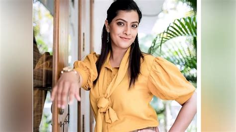 Varalakshmi Sarathkumar డ్రగ్స్ కేసులో వరలక్ష్మి శరత్ కుమార్‏కు Nia నోటీసులు Telugu News