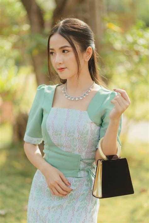 Pin By Ei Thu Zar Thin On Myanmar Traditional Dress In 2023 Myanmar