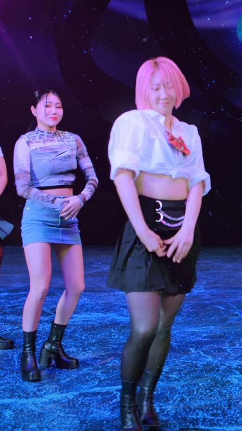 Alexa Kpop Back In Vogue Dancer