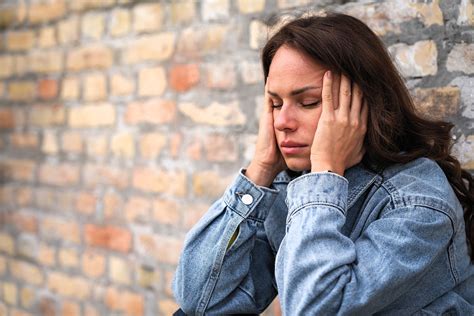 Introvert Burnout Feels “different” 7 Symptoms You Need To Be Aware Of