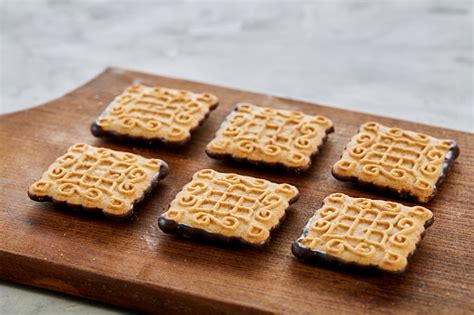 상위 뷰 업 커팅 보드 선택적 초점 필드의 얕은 깊이에 맛 있는 쿠키 0명에 대한 스톡 사진 및 기타 이미지 0명 가정 생활 갈색 Istock