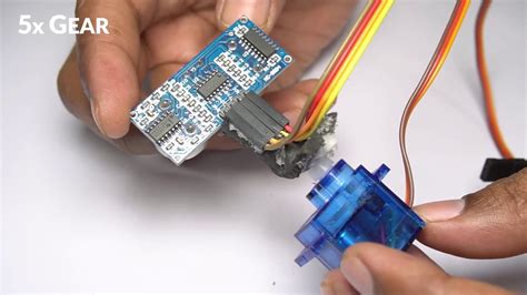 How To Make An Easy Arduino Obstacle Avoiding Car Robot Diy Youtube