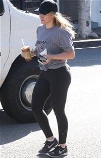 Hilary Duff S Powerful Ass In Leggings Hilary Duff S Powerful Ass In Leggings