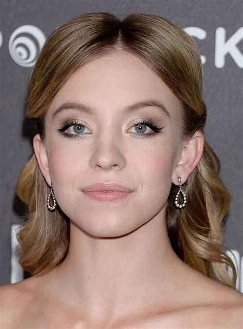 Have Downturned Eyes Here Are All The Makeup Tips You Need To Know