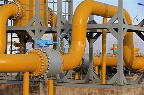 Oilfield Equipment And Pipeline Stock Image Image Of Industry Fuel