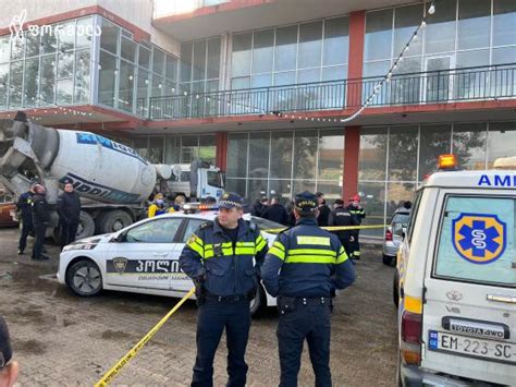 ბათუმში ქალი მე 14 სართულიდან გადმოვარდა და დაიღუპა