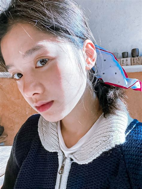 Pin By 🍒𝑿𝒊𝒂𝒐𝒇𝒆𝒏𝒈🍒 ️ On Zhang Jingyi จางจิ้งอี๋ 张婧仪 Almond Shaped Eyes