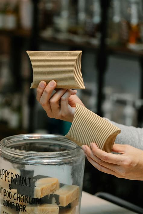 Stop Using Unsustainable Materials In Your Food Packaging Why Choose Corrugated Cardboard