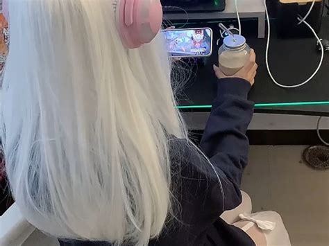 我妹自己不拍天天让我拍好兄弟都以为我变性了 Aili女装日记 Aili女装日记 哔哩哔哩视频 我妹自己不拍天天让我拍好兄弟都以为我变性了 Aili女装日记 Aili女装日记 哔哩哔哩视频