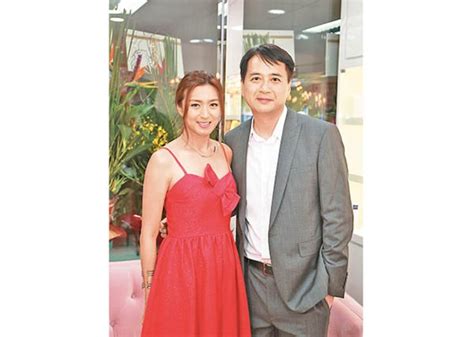 獨家爆料：與林祖輝共同撫養子女 姚嘉妮驚爆離婚 18年夫妻緣盡 東方日報
