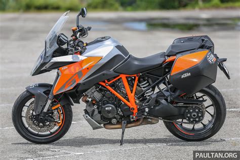 REVIEW 2017 KTM 1290 Super Duke GT So Whats A Nice Bike Like You