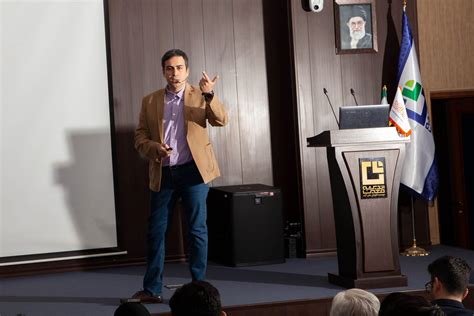 درباره ما دکتر آرش رادمهر سامانه دکتر کارآفرینی