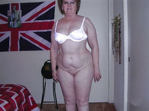 Grannies In Their Bra And Knickers Porn Pictures Xxx Photos Sex Images Pictoa
