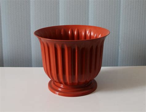 Горщик для квітів Лілея 19d Оптом Купить в Лигопласт Сервис