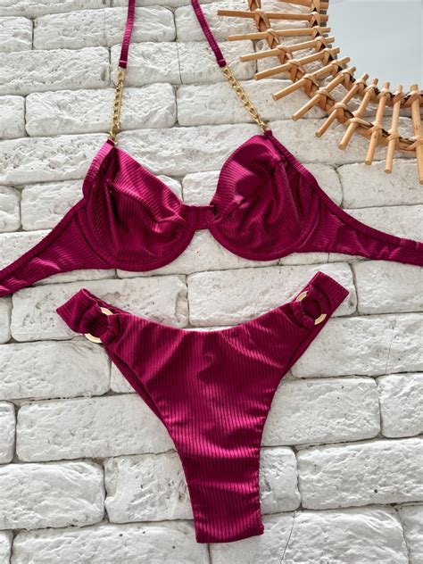 Calcinha Asa Delta Fio Duplo Marsala Com Argola Busto NÃo Incluso