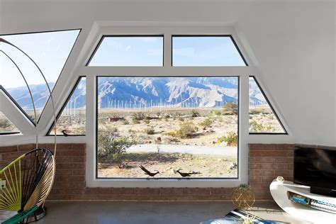 Pavlina Williams Transforms Mid Century Dome House With Angular Windows