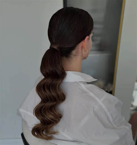 18 Bridesmaid Hairstyles For Instant Wedding Glam Creativebooster
