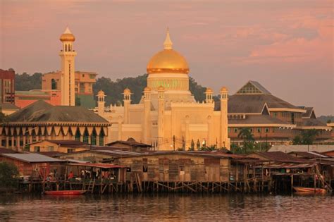 Travellers Guide To Brunei Wiki Travel Guide Travellerspoint