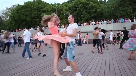 Dancing No Panties 23 Photos
