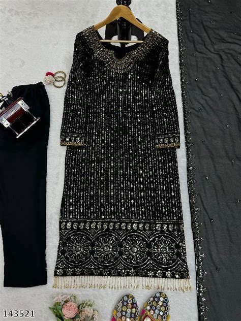 Reewaz International Wholesaler And Exporter Of Indian Ethnic Wear