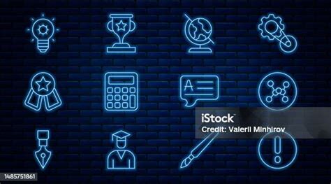 라인 말풍선과 느낌표 화학식 지구 지구본 계산기 별이 있는 메달 전구 거품 답변 및 수상 컵 아이콘을 설정합니다 벡터 교육에