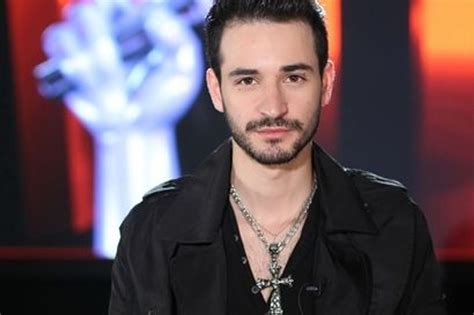 Catalin Dobre De La Vocea Romaniei Si A Lansat Oficial Primul Single Asculta Aici Pe Banii Mei