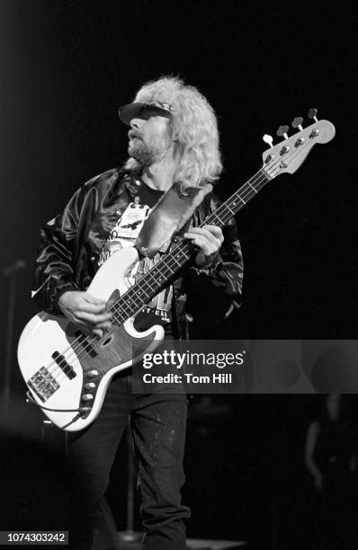 Leon Wilkeson Photos And Premium High Res Pictures Getty Images