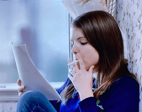 Anna Kendrick Rprettyfamoussmokers