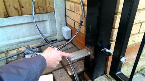 How To Manually Open Electric Gate