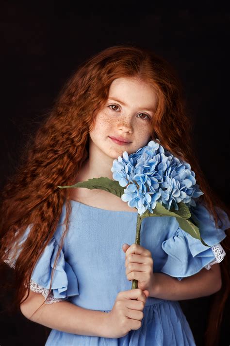 Портрет милой девочки Пикабу