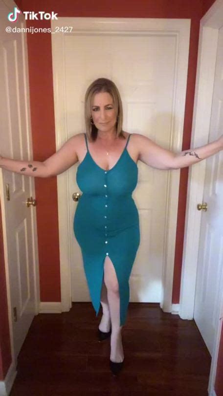 Video Tagged With Cougar Maturesexy Mature Woman