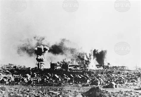 На 2 февруари 1943 година приключва битката за Сталинград Утро