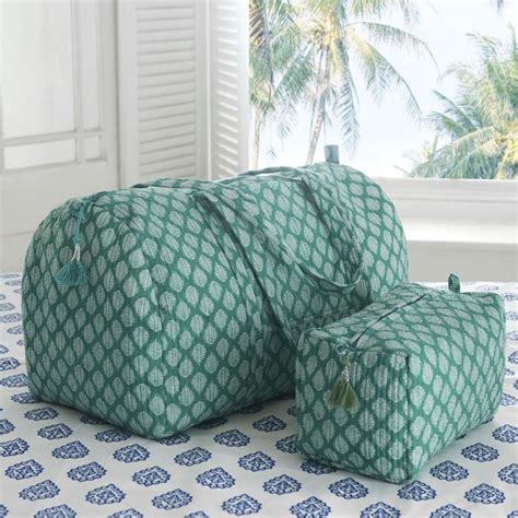 Weekend Bag Green Leaves