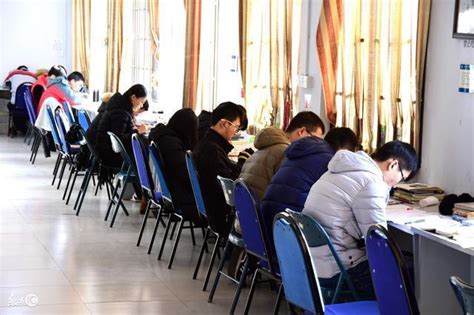 不是来自985也不是211，但你要承认差距，而不是生气，那样很无能